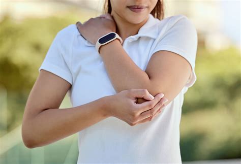 Golfers Elbow Vs Tennis Elbow And How To Treat Both The Well By