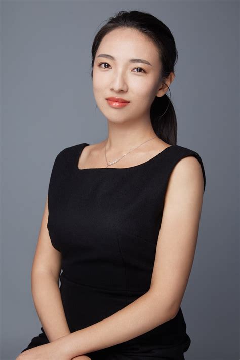 何月梅 专业人员 文康律师事务所 l 文康君益诚律师联盟