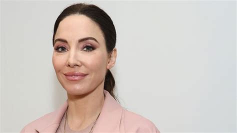 Whitney Cummings Announces She Is Pregnant Cnn