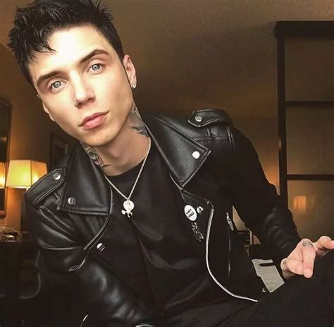 Chat With Darek Enjoy Free AI Character Roleplay FlowGPT Darek RP