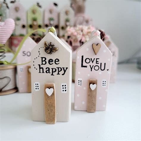 Pin By Lorna Green On Wood And Wire Work Scrap Wood Crafts Bee Happy Crafts