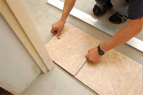Напольную плитку положить Как правильно класть плитку на пол своими руками пошаговая