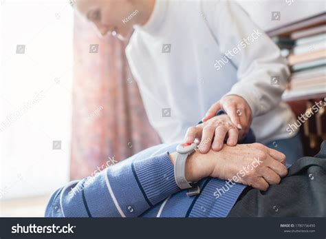 1 223 Emergency Response System Images Stock Photos Vectors Shutterstock