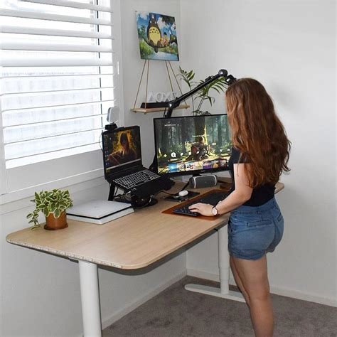 Throw Back To My First Desk Setup In The New House What Do You Prefer