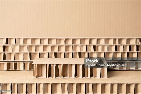 골판지 포장재 셀룰로오스로 만든 골판지의 질감 천연 갈색 판지 표면 3차원 형태에 대한 스톡 사진 및 기타 이미지 3차원 형태 갈색 개념 Istock