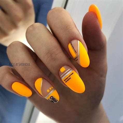 19 нежни и стилни маникюри за лятото които няма как да не ви харесат кой от кой по хубави са