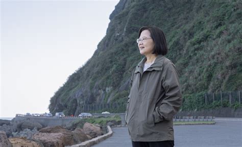 記者 梅花新聞網 編輯部綜合報導 【民進黨全代會風雲】小英缺席全代會 英系最大代表是「他」 扁 ｜ 梅花新聞網