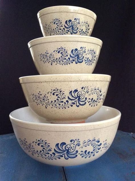 Vintage Pyrex Homestead Pattern Mixing Bowls Set Pyrex Vintage