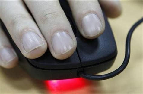 douglas engelbart inventor of computer mouse dies at 88