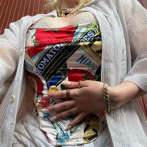 Billie Eilish Cleavage 3