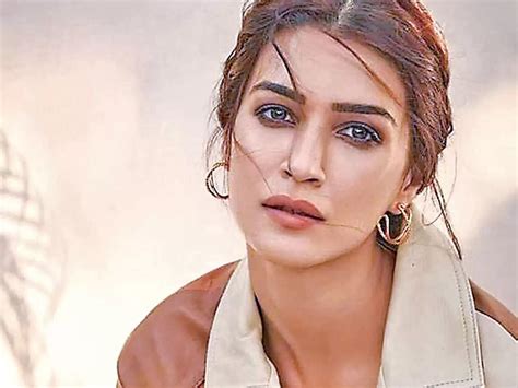 Viewers Love Mimi Trailer Pune Times Mirror