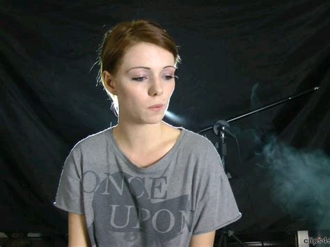 So Cute 😍 R Smokingwomen