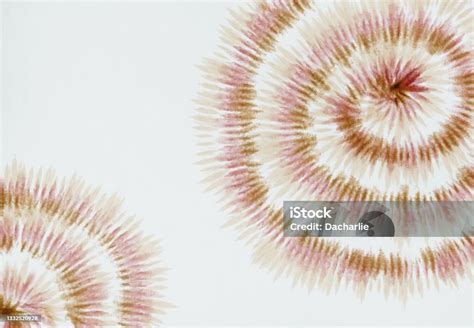 예술 직물 넥타이 염료 줄무늬 잉크 배경 보헤미안 나선형 히피 염료 그려진 묶여 소용돌이 시보리 넥타이 염료 추상적 바틱 원활한 패턴 트렌디 패션 판타지 더러운 넥타이 염료