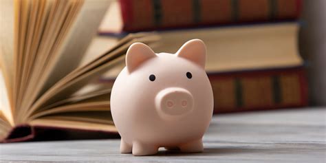 돼지 저금통과 책 대학 등록금 절약 개념 텍스트 복사 공간 0명에 대한 스톡 사진 및 기타 이미지 0명 개념 계획 Istock