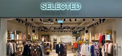SELECTED FEMME / HOMME – Jervis Shopping Centre