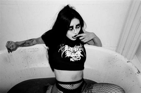 เปิดวาร์ป Rae Lil Black นางเอกหนังผู้ใหญ่ ระดับซุปตาร์ ที่ผันตัวมารับ