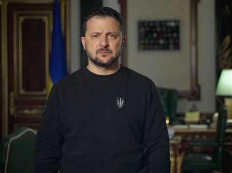 Коли відбувається удар терористів усі хто цінує життя мають бути солідарні звернення