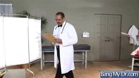 Médico Safado Fazendo Um Exame Da Puta Que Deu Encima Dele Com Tesão Cnn Amador