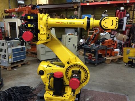 Fanuc Brazo Robot Fanuc R 2000ib Con Servogun Pinza Soldadura Servocontrolada Refacciones