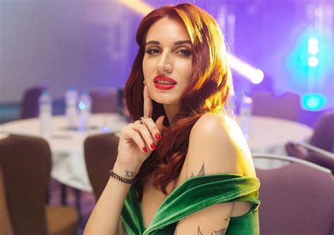 Я поважаю її думку Снайперка Емеральд розповіла чому не показує