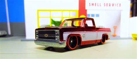 Hot Wheels Modern Classics Silverado
