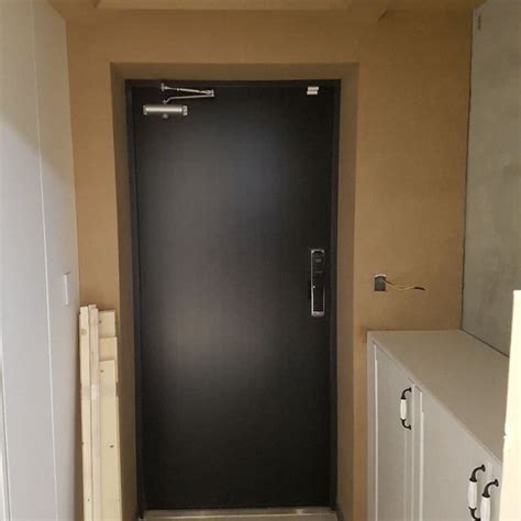 서울준인테리어필름 아파트의 현관문 방문 화장실문을 시공하였습니다 아파트현관문방문화장실문 Facebook