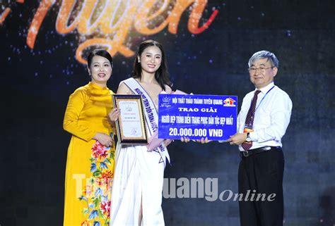 Th Sinh V Ph Ng Th O O T Danh Hi U Ng I P X Tuy N N M