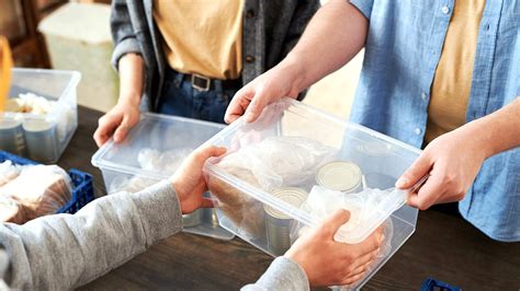 Принят закон о поддержке волонтерского движения в России