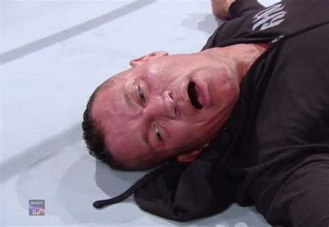 Randy Orton Rumbo Al Hospital Por Paliza De Drew Mcintyre Superluchas