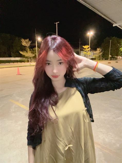 ដា នី ដា នី Updated Her Cover Photo