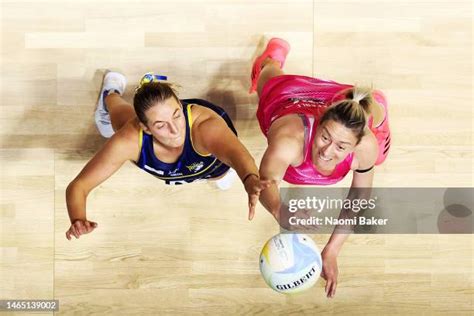 96 318 Playing Netball Photos And High Res Pictures Getty Images