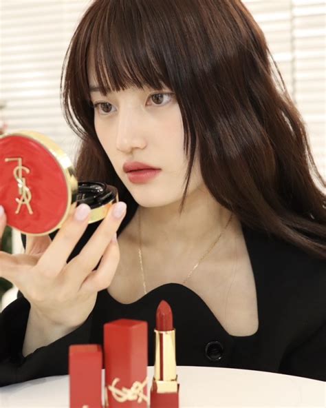 입생로랑 뷰티 쿠션 립스틱 발렌타인 컬렉션 출시 Nm 뉘 뮤즈 And Rm 루쥬 뮤즈 선물 추천템 네이버 블로그