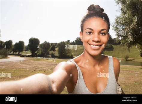 Junge Bild Stockfotos Und Bilder Kaufen Alamy