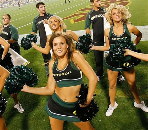 Oregon Cheerleaders 2003