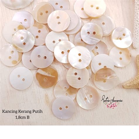 Jual Kancing Kerang Kancing Kerang Putih Ukuran 1 8cm A Kancing Hias Lubang 2 Isi 100pcs