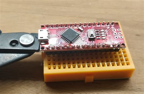 Lab Headers Solderen Op Je Arduino Nano Voor Het Breadboard Junior IOT