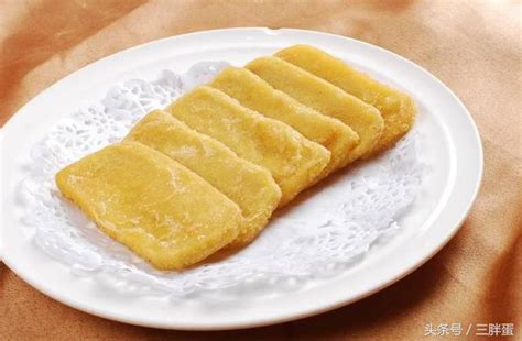 金燦燦甜絲絲粘糯糯的黃米糕在內蒙古炸著吃才美味 每日頭條