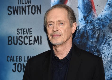 Man Charged With Punching Actor Steve Buscemi Is Held On 50 000 Bond The Independent
