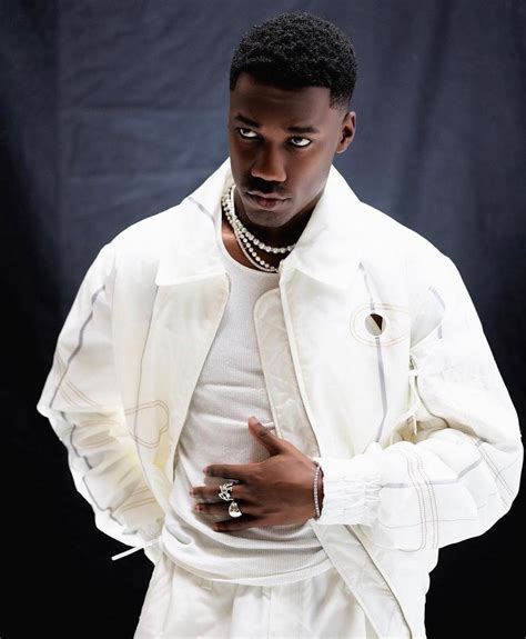 Is Giveon Gay Lets Find Out His Relationship Status