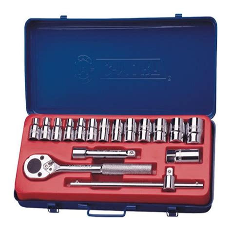 18 Piece Socket Set K0009