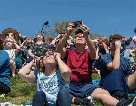 Illinois Solar Eclipse 2024 Thousands Drawn To Carbondale Illinois