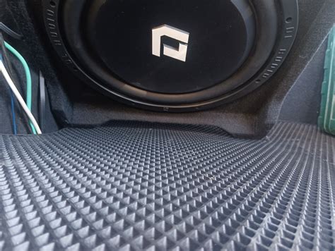 Активный саб от DL Audio — Subaru Impreza (GD, GG), 2 л, 2007 года ...