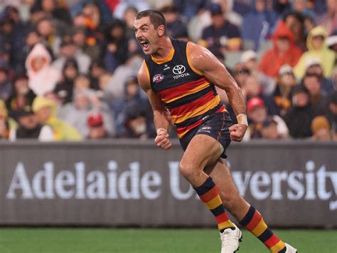Taylor Walkers 300th Afl Game Send A Congratulations Sms