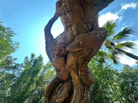 Photos A Close Up Look At The Immersive Queue Of Its Tough To Be A Bug