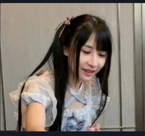 蔡萝莉真实颜值曝光，难怪与关晓彤尹正合影不摘口罩，与杜海涛合影才摘口罩 美颜