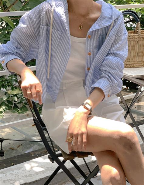 장마대비간절기룩🌼 레이니 시어서커 스트라이프 셔츠 남방 에이블리