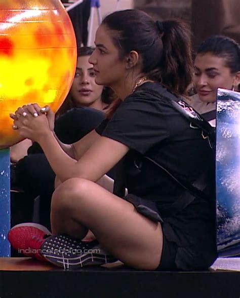 Jasmin Bhasin Hindi Television Big Boss S Hot Pics Starcelebblog Com