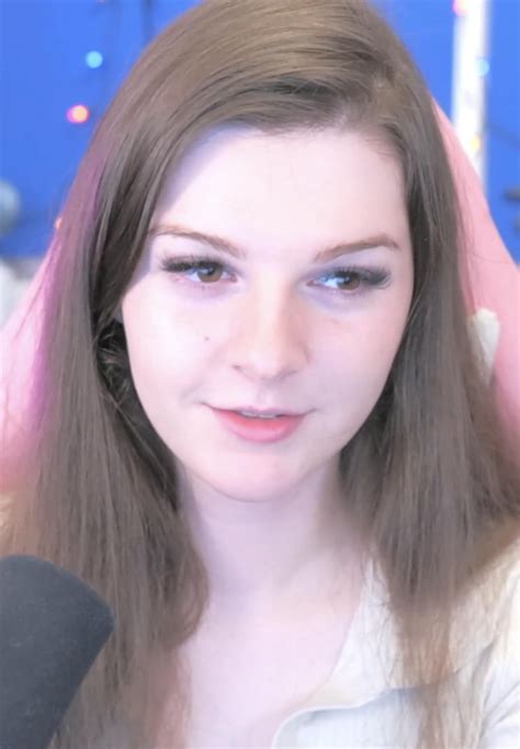Hq Screenshots A Few Cute Images From Recent Streams Improved