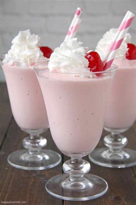 Pink Squirrel Frozen Cocktail An Easy Ice Cream Drink Recipe With Only A Few Ingredients Can