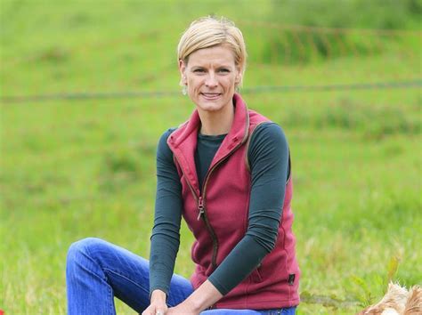 Фермерите трябва да помислят за отглеждане на коне в схема за намаляване на емисиите министър